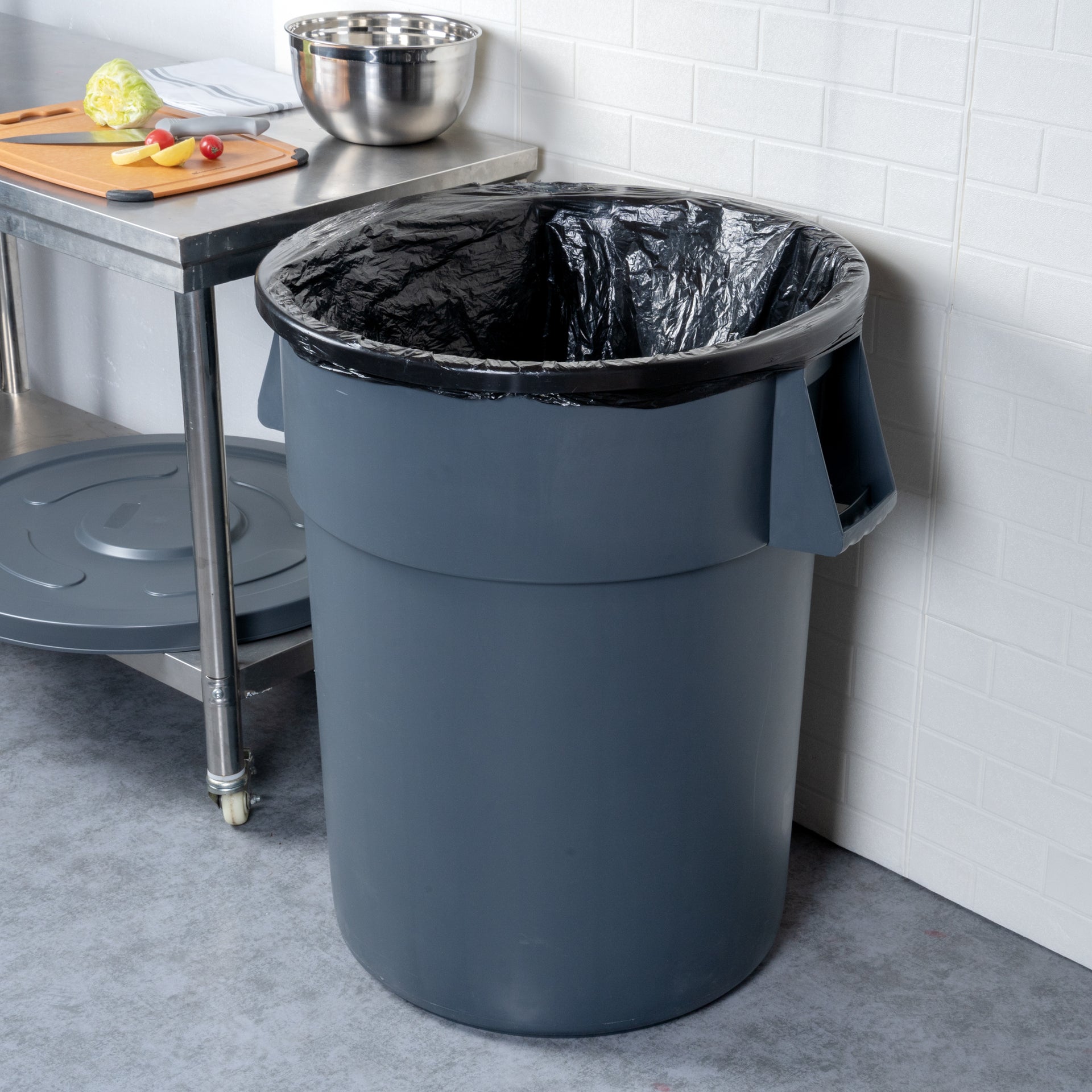 RW Clean 55 gal Gray Plastic Commercial Trash Can / Ingredient Bin - 30 ...